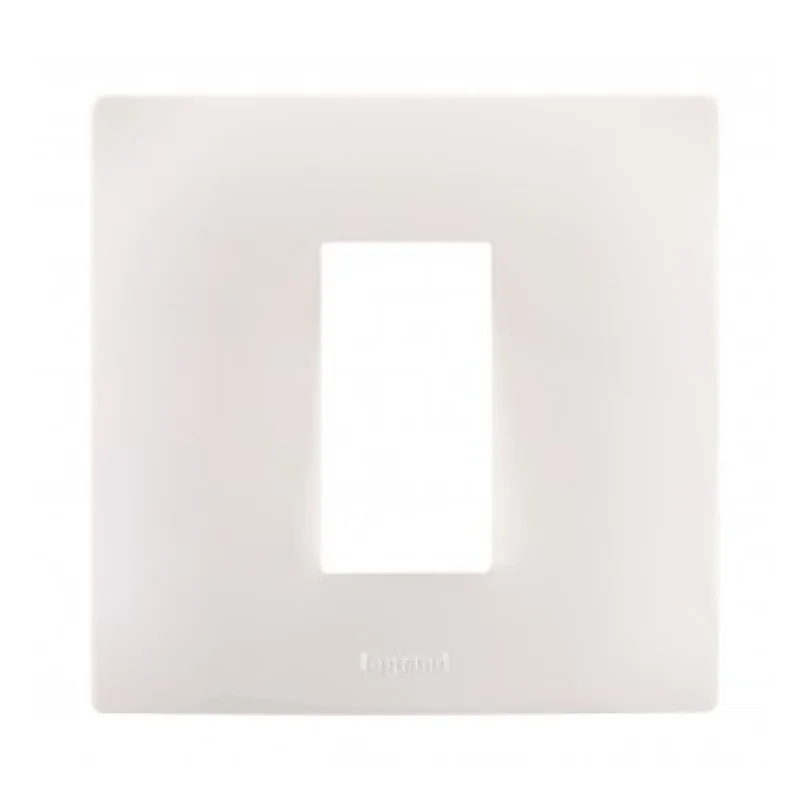 Legrand Lyncus 1 Module Classic White Cover Plate With Frame